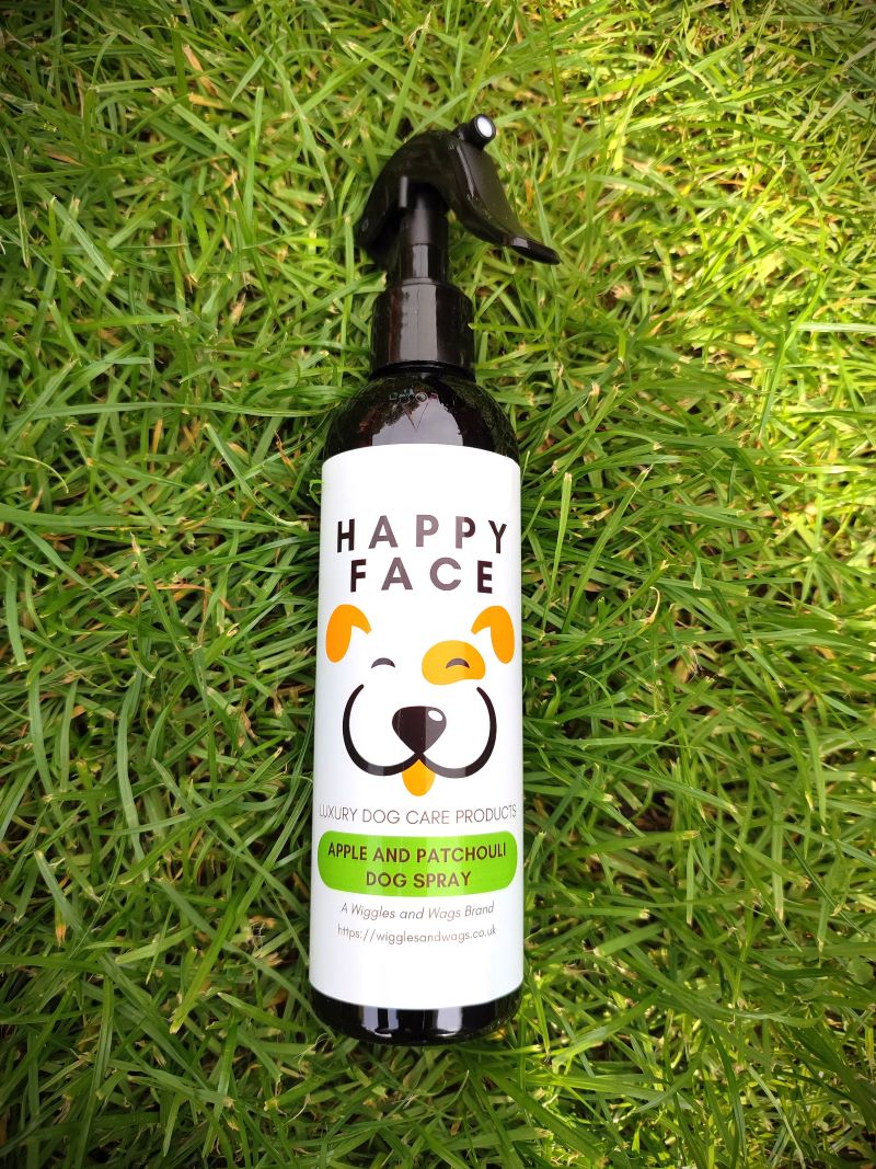 Dog Deodorant Spray | Happy Face | Vegan | Conditioner – wiggles and wags